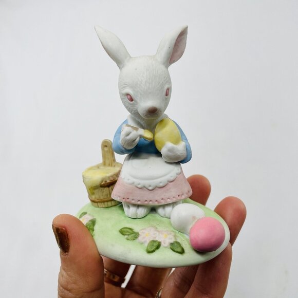 Lefton | Holiday | Vintage Lefton Bunny Rabbit Easter Figurine Egg ...
